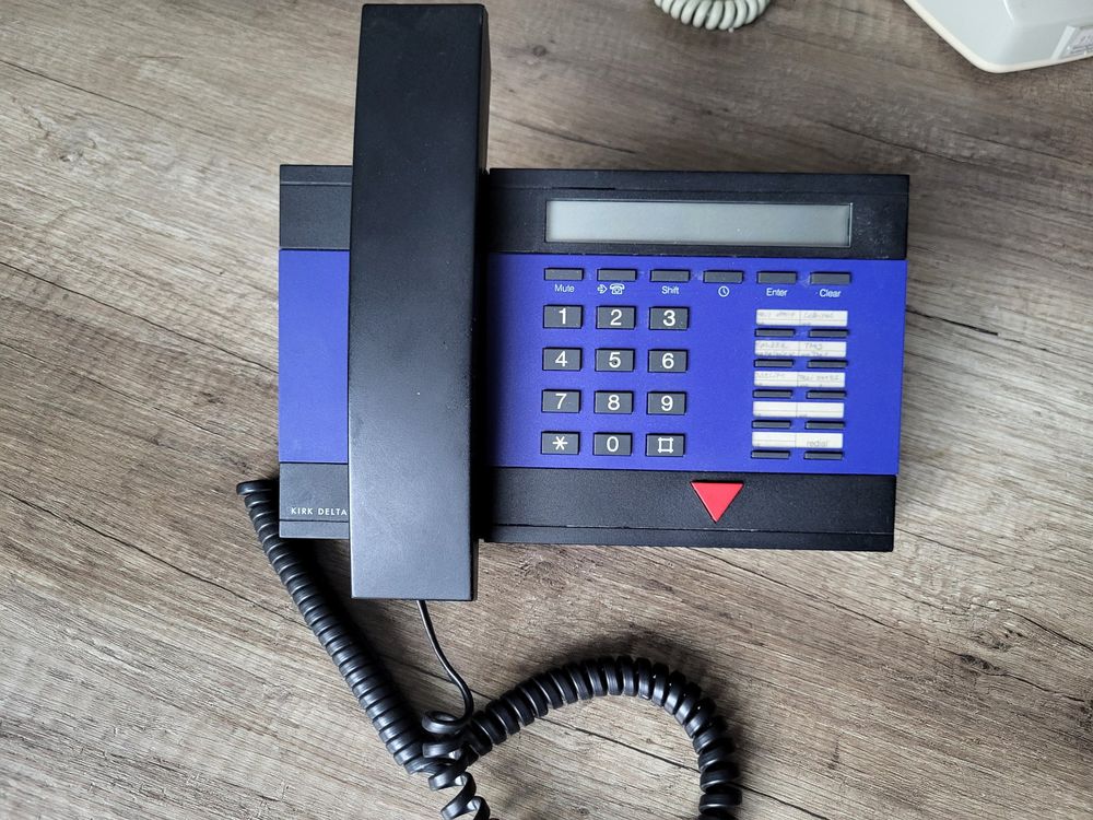 Telephon KIRK DELTA blau schwarz Telefon (Gebraucht) in Küsnacht ZH für ...