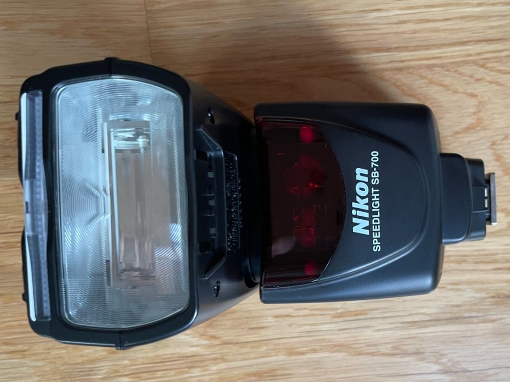 Nikon SB-700 Blitzgerät mit Swiss Garantie | Kaufen auf Ricardo