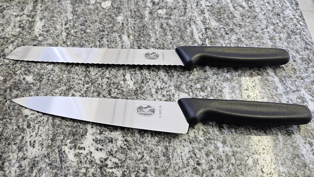 Victorinox Brotmesser & Fleischmesser (Gebraucht) in für CHF 12 – mit ...