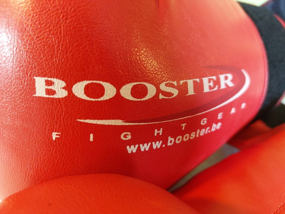 BOOSTER FIGHT GEAR - Boxhandschuhe 16 OZ (ca. 454 gr) - ROT (Neu ...