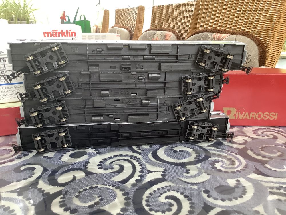 Märklin Delta Digital Amtrak x995 Elok + 4 Amtrak Pers.Wagen (Neu und ...