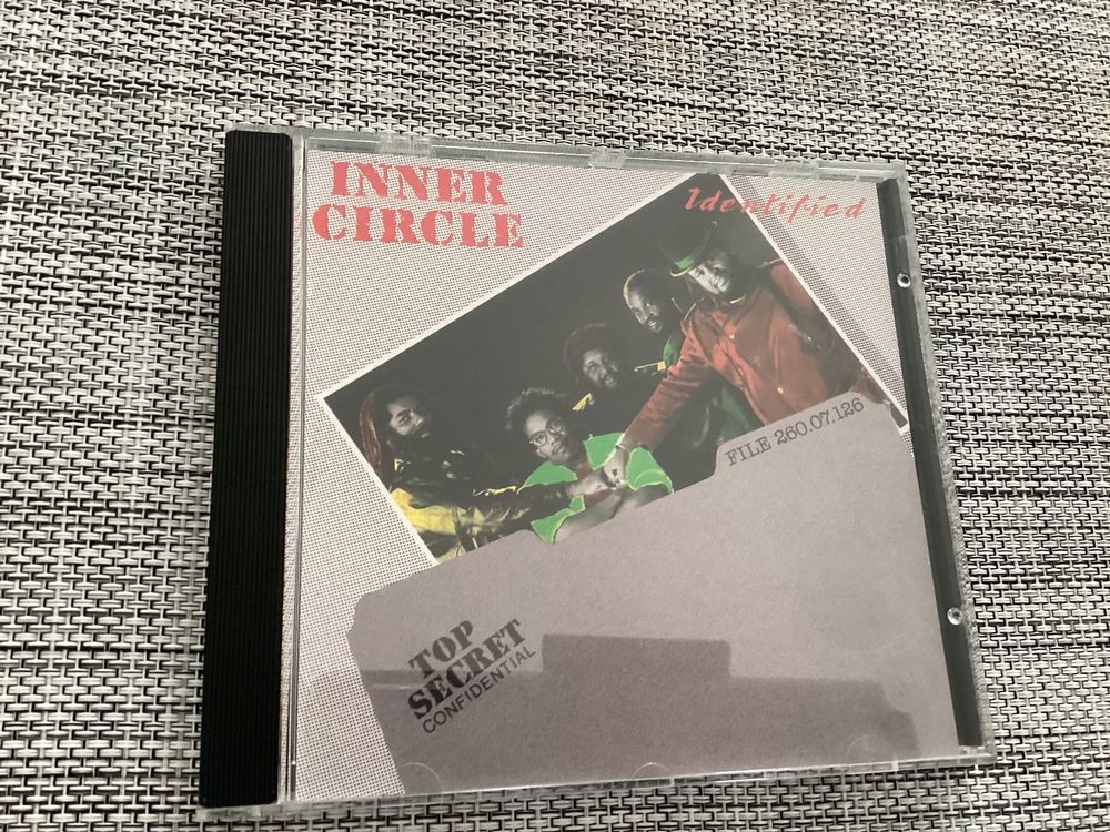 Inner Circle – Identified | Kaufen auf Ricardo