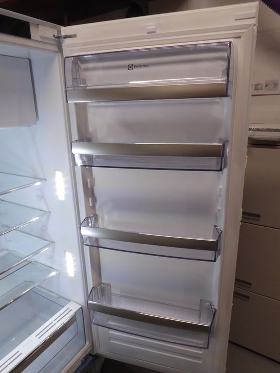 Einbaukühlschrank Elektrolux EK244 SRWE | Kaufen auf Ricardo