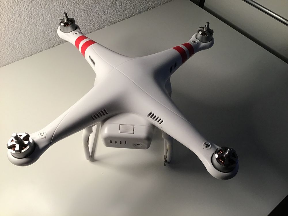 DJI Phantom 2 Vision plus (Defekt) in Langenthal für CHF 50 – mit ...