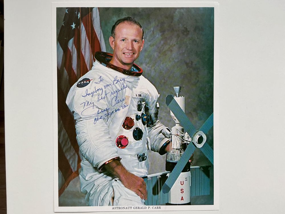 Weltraum OU Gerald Carr Skylab-4 NASA Porträt 8*10 signiert (Gebraucht ...
