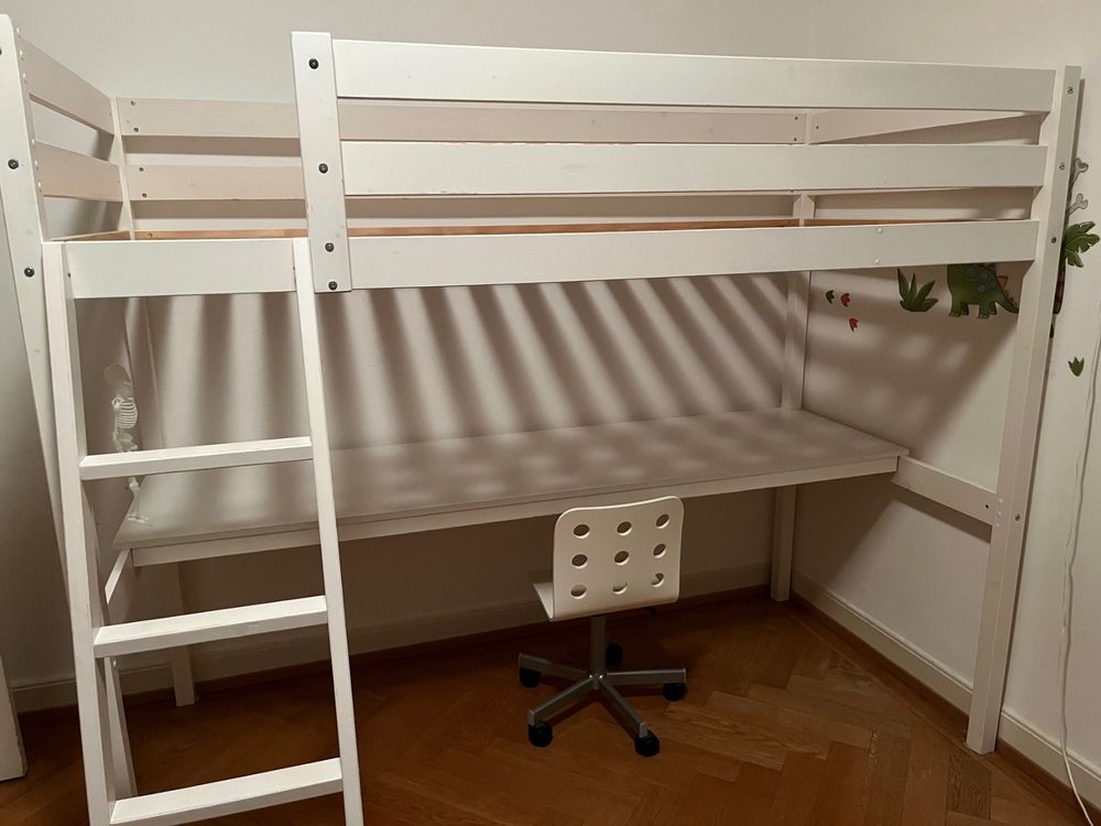 SUPER AFFAIRE : LIT SUPERPOSE BLANC AVEC TABLE, CHAISE ET EC (Gebraucht) in Lausanne für CHF 40 ...