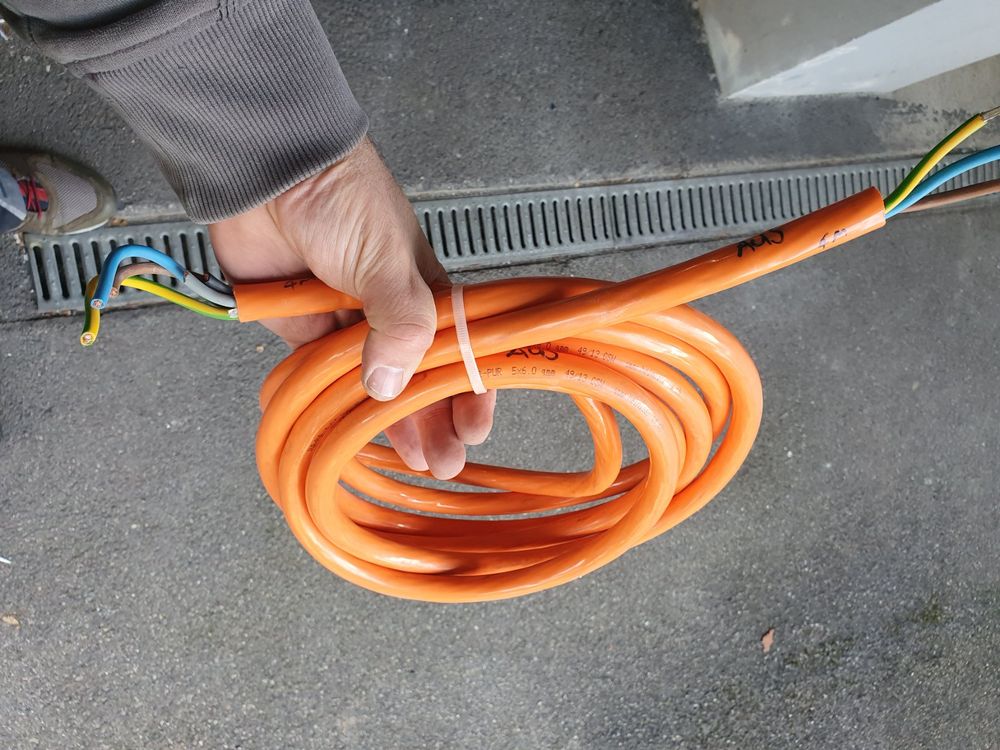 KABEL PUR 5x6 4m 5x6mm2 5G6 3LNPE 4 Meter | Kaufen auf Ricardo