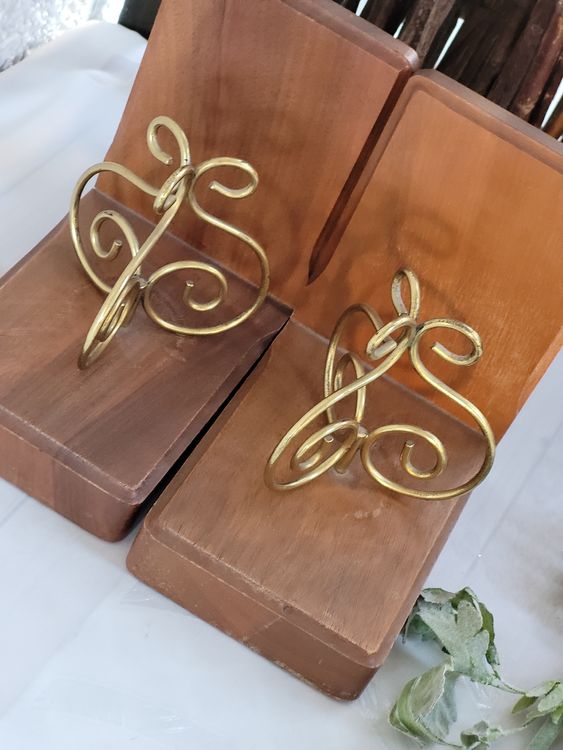 🏵 2 Vintage Buchstützen Messing/Holz vermutlich Weho 70er | Kaufen auf Ricardo