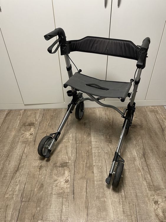 Butterfly Rollator Gehhilfe Gehilfe Senioren (Gebraucht) in Emmen für ...