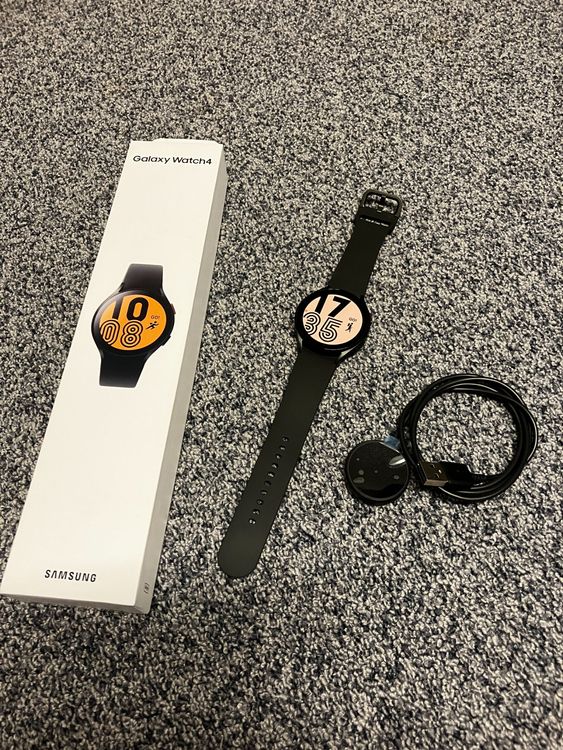 SAMSUNG Galaxy Watch4, 44mm, Schwarz (SM-R870) (Neu (gemäss ...