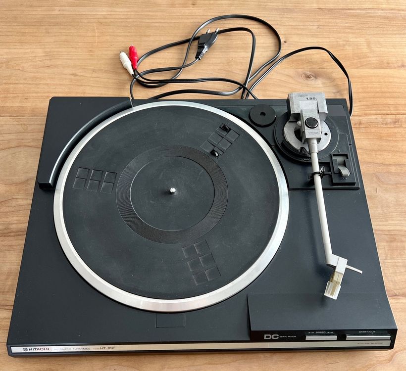 Hitachi Automatic Turntable, model HT-102 (Gebraucht) in Stäfa für CHF ...