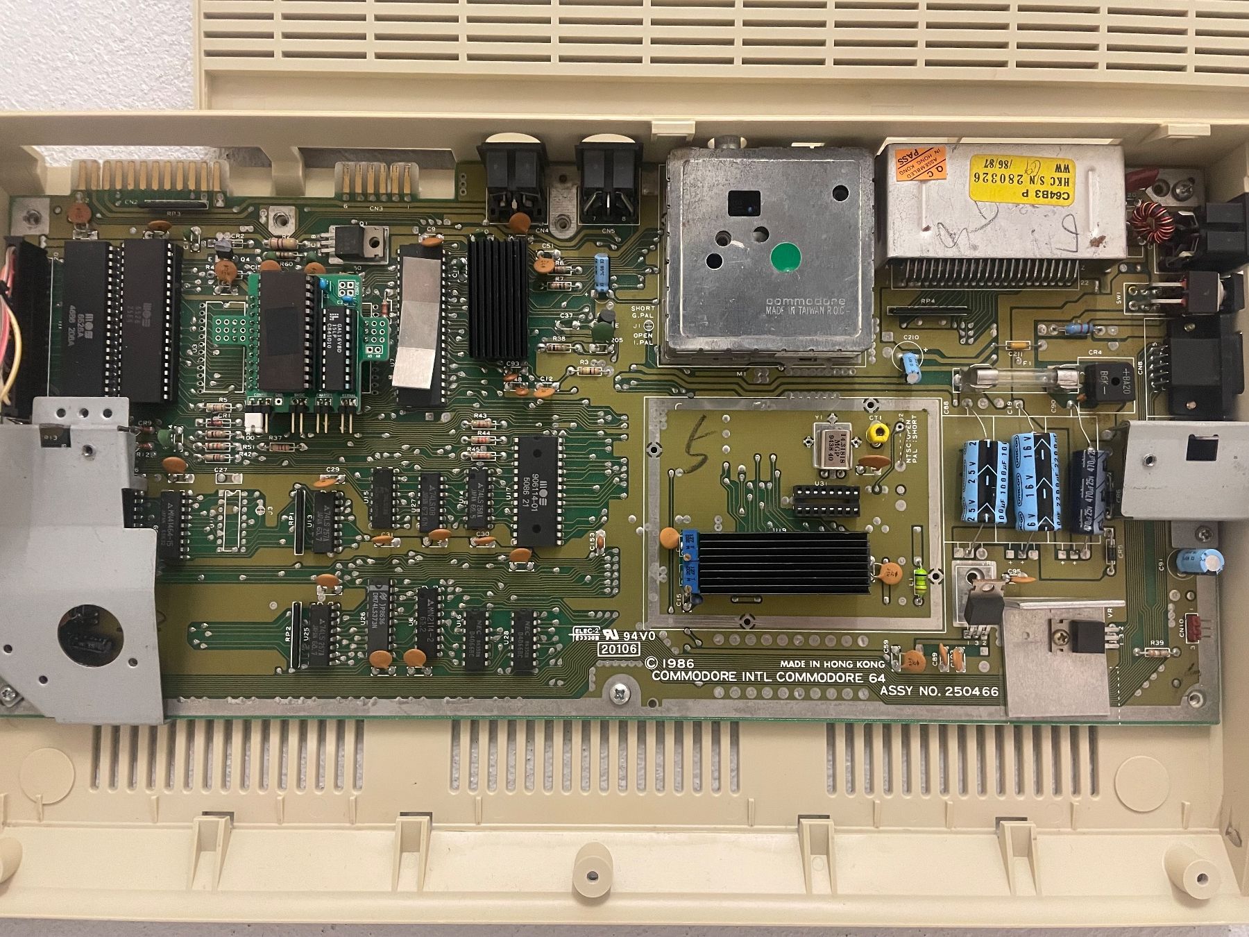 Commodore 64 seltene Platine 250466 (Gebraucht) in Altendorf für CHF ...