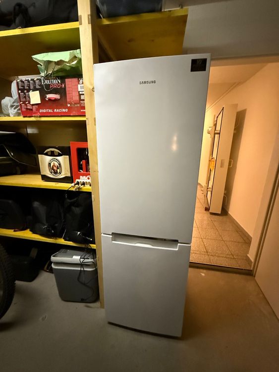 Samsung Fridge-Freezer Combination, White (Gebraucht) in Altendorf für ...