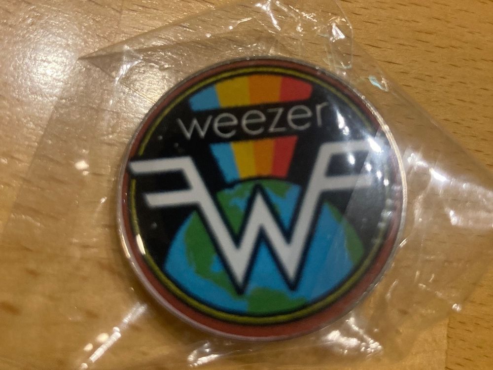 Weezer Pin Anstecker Punk Roc Metal Band | Kaufen auf Ricardo