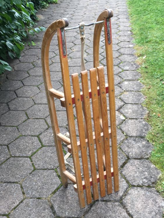 Alter Holz - Schlitten 109cm (Gebraucht) in Wangen b. Olten für CHF 5 – nur Abholung auf Ricardo ...