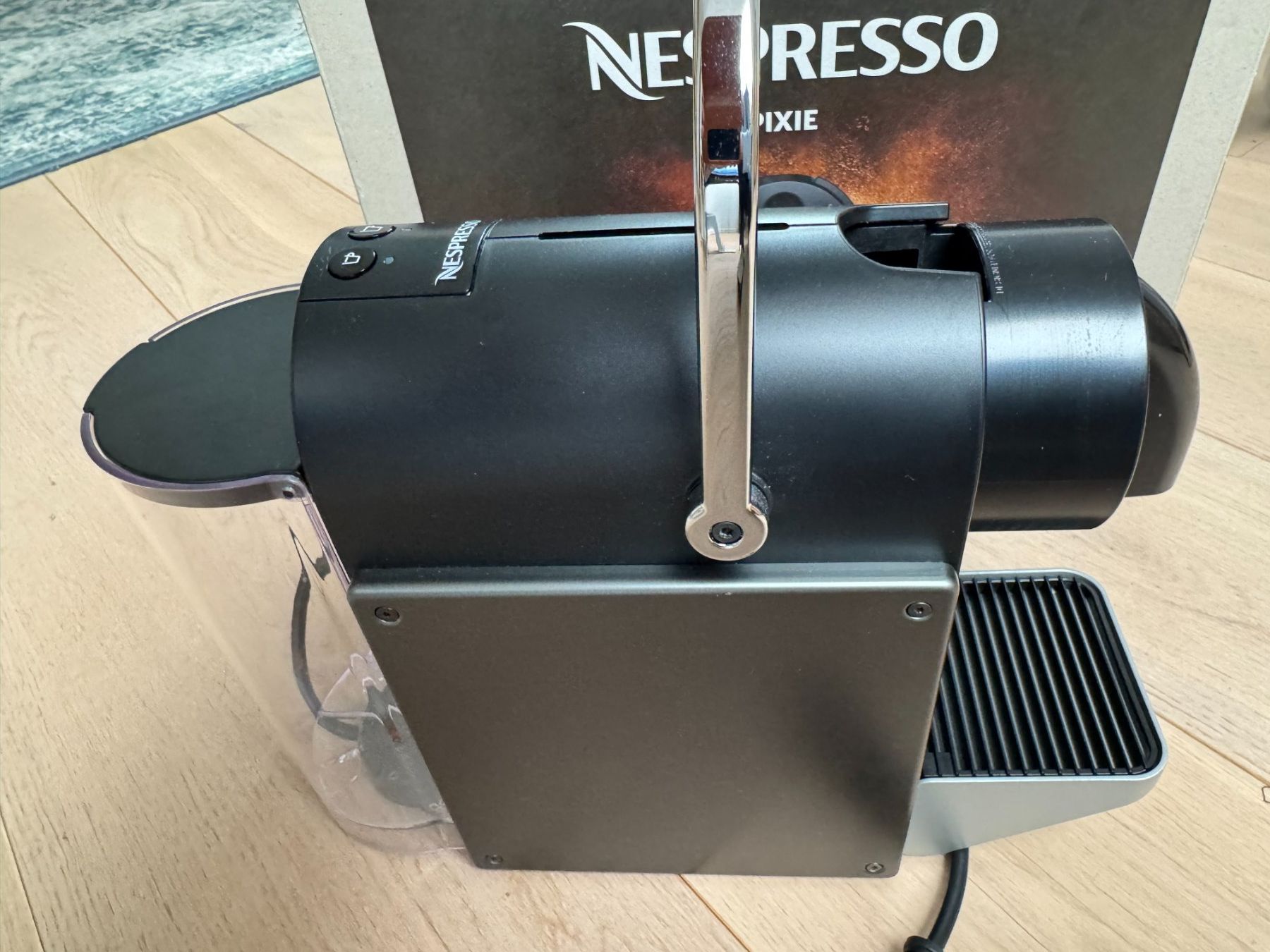 Nespresso PIXIE Kaffeemaschine C62 (Gebraucht) in Siebnen für CHF 39 ...