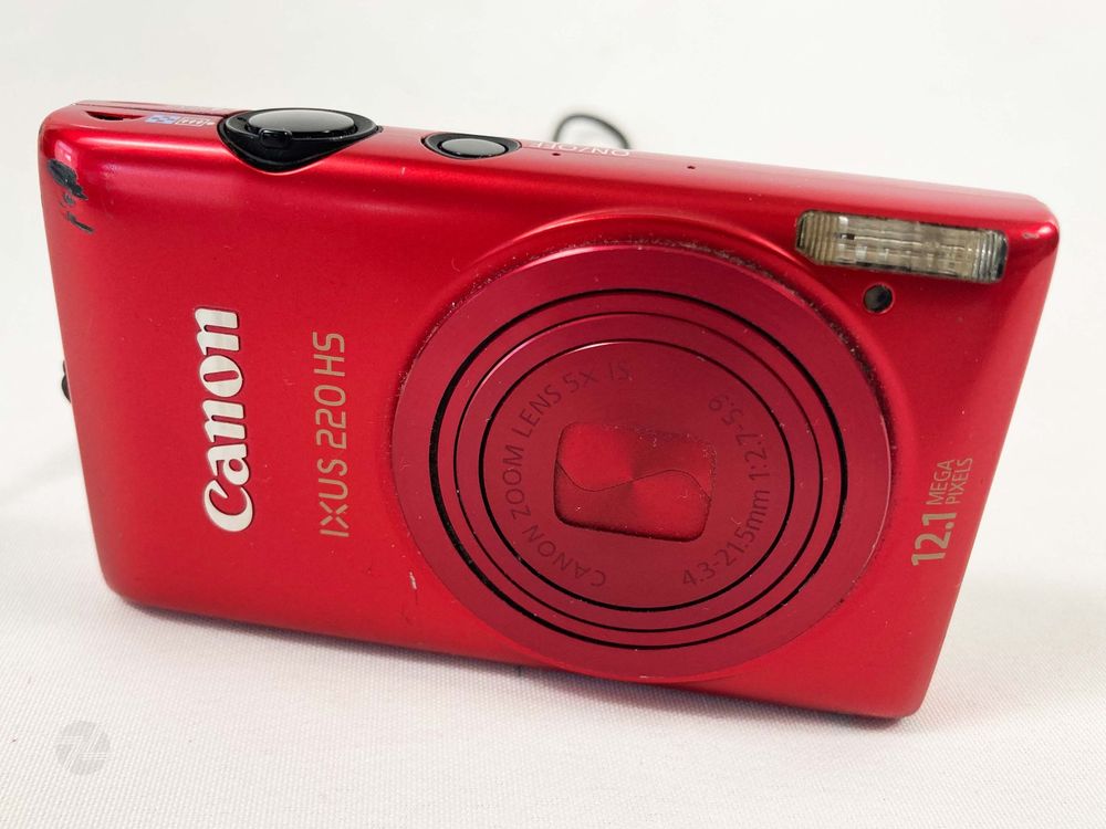 Canon IXUS 220 HS 10.2MP HD Digitalkamera + 16GB SD-Card (Gebraucht) in ...