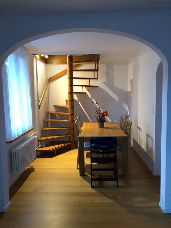 Esstisch mit 4 Stühlen Ekedalen (2021) sehr gut erhalten (Gebraucht) in ...