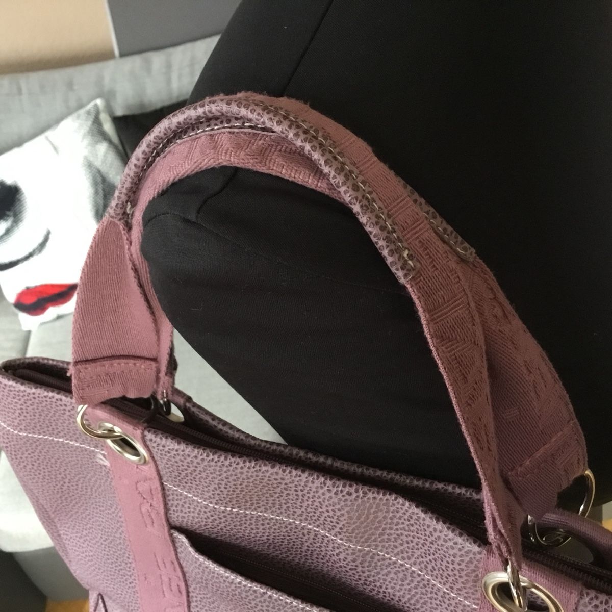 Grand Sac mauve PAQUETAGE 💜 (D'occasion) à Fribourg pour CHF 19 ...
