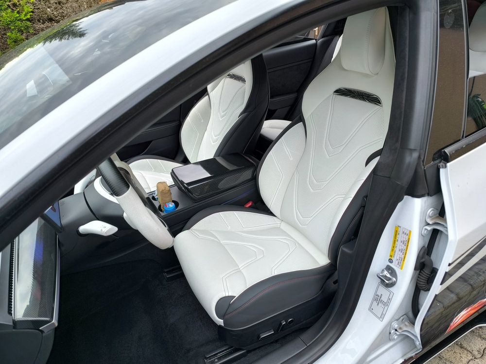 Tesla Model 3/Y/X/S "Viper" Vordersitze mit belüfteter (Neu (gemäss ...