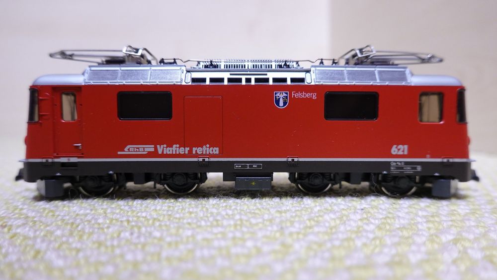 Bemo E-Lok RhB Ge 4/4 II Nr. 621 «Felsberg», H0m, analog, DC (Neu (gemäss Beschreibung)) in ...
