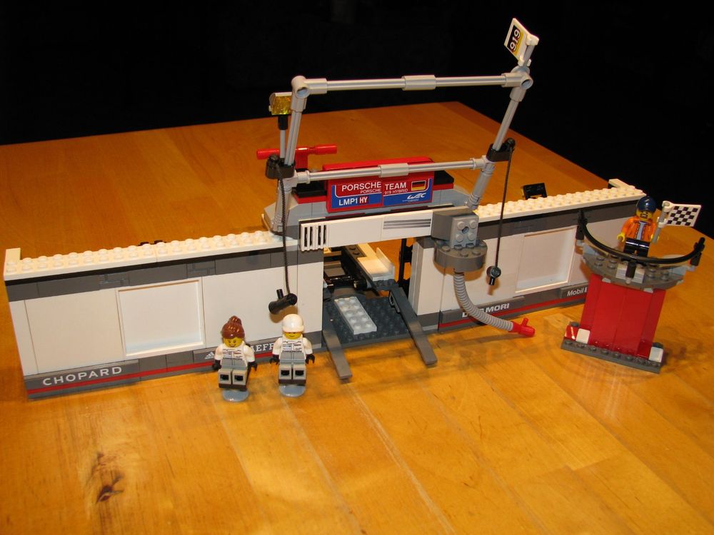 Lego Speed Champions 75876 Porsche 919 Hybrid and 917K Pit L (Gebraucht ...