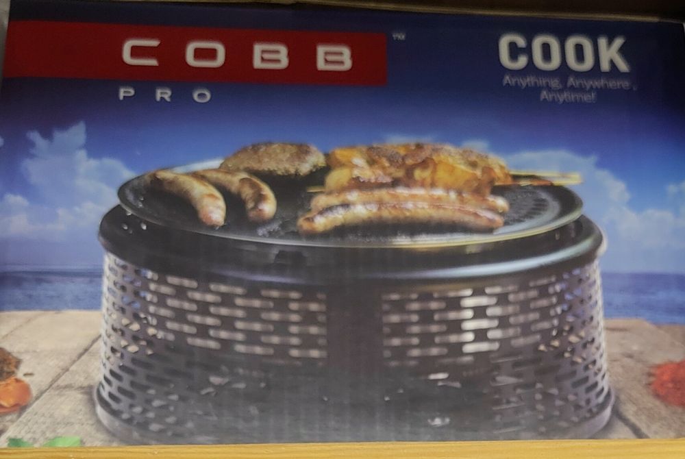 COBB PRO Grill originalverpackt (Neu und originalverpackt) in Vitznau ...