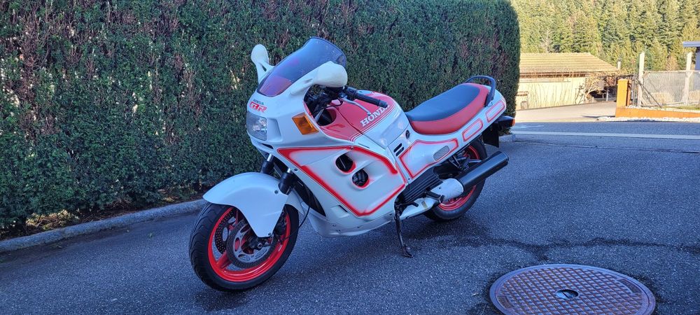 Honda CBR 1000 F SC21 (Gebraucht) in Vordemwald für CHF 242 – nur ...