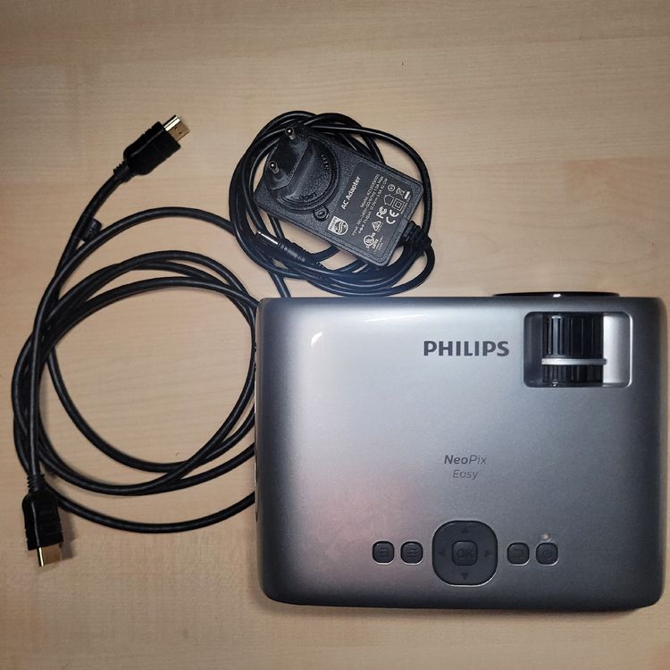 Philips Mini Beamer | Kaufen auf Ricardo