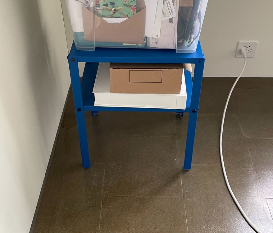 IKEA KNARREVIK Nachttisch / table de nuit (Gebraucht) in für CHF 10 ...