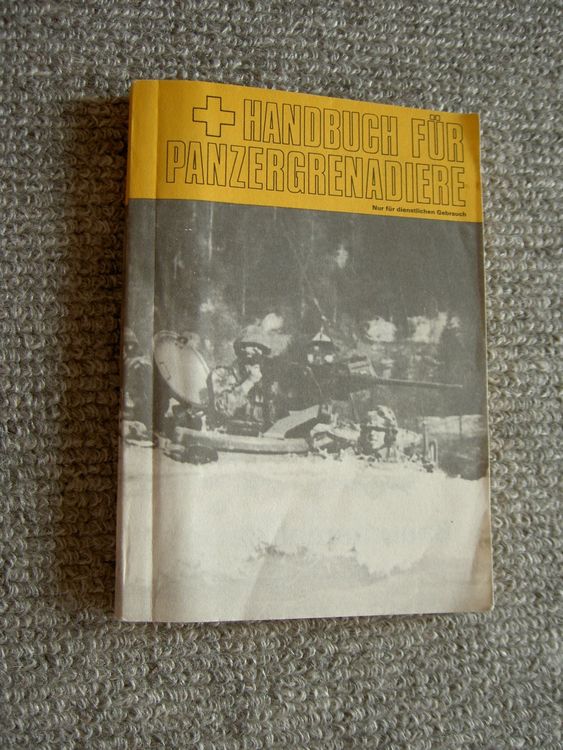 Regl. CH-Armee "Handbuch für Panzergrenadiere Herbst 1972" (Gebraucht) in Schafisheim für CHF 10 ...