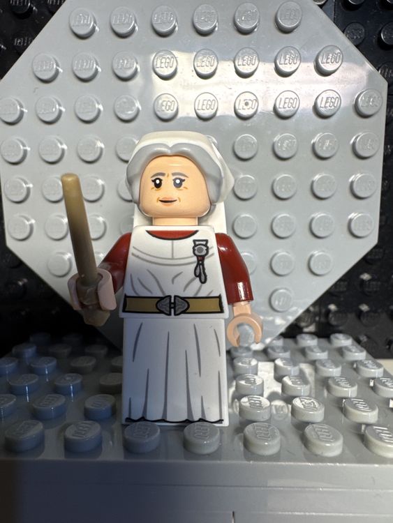 LEGO Minifigur Madam Poppy Pomfrey hp 325 aus Harry Potter (Neu (gemäss ...