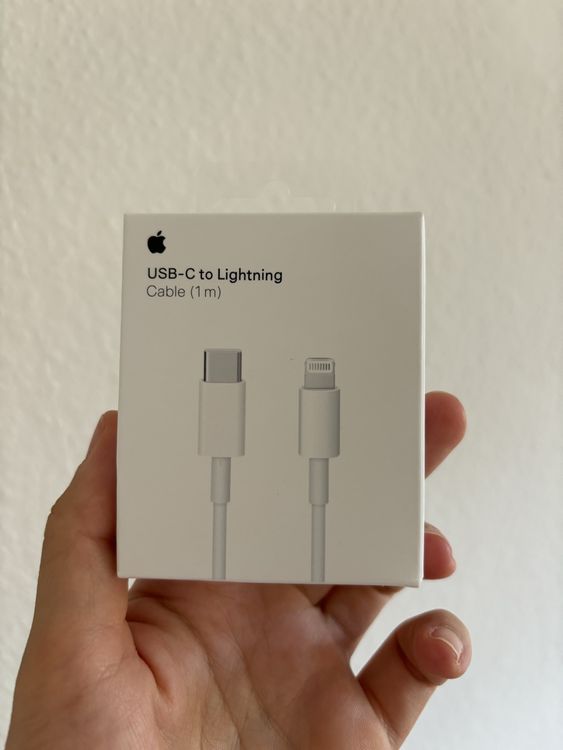 Original Apple USB-C to Lightning Cable (1m) (Neu und originalverpackt) in Küsnacht ZH für CHF 2 ...