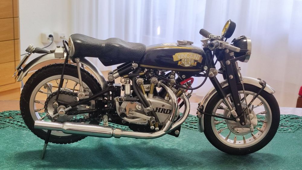 Model Motorrad Vincent (Neu (gemäss Beschreibung)) in für CHF 300 – mit ...