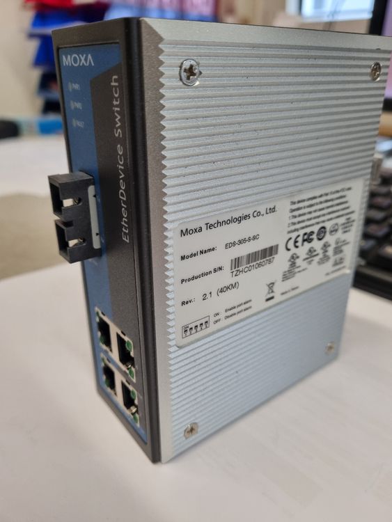 Moxa LAN Industrieswitch 1x LWL / 4x RJ45 DIN (Gebraucht) in Küsnacht ZH für CHF 49 – mit ...