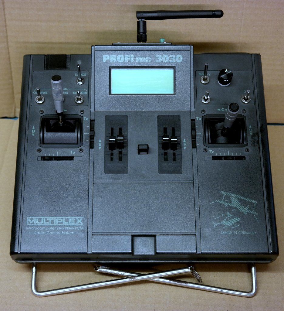 Multiplex Profi MC 3030 Fernsteuerung 2.4GHz 9 Kanal (Gebraucht) in ...