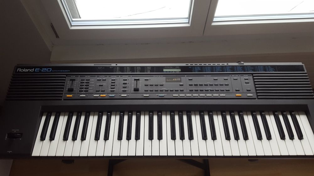Roland E-20 Synthesizer | Kaufen auf Ricardo