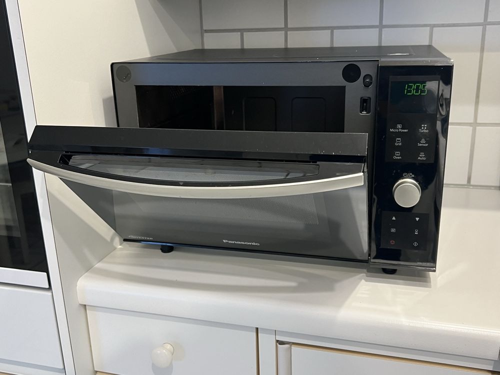 Panasonic NN-DF383B Mikrowelle+Grill+Ofen (Gebraucht) in Au ZH für CHF ...