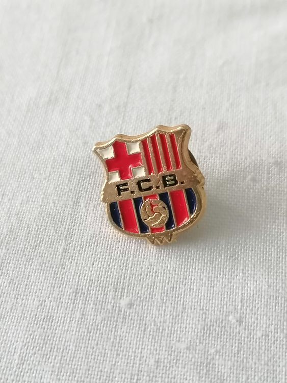 Pin - F.C. Barcelona (Gebraucht) in Basel für CHF 2.5 – mit Lieferung ...
