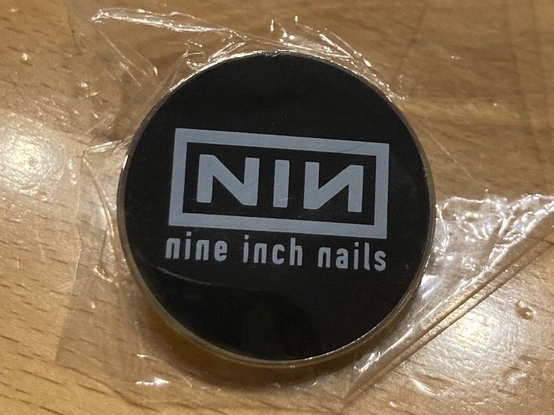 Nine Inch Nails Pin Anstecker Punk Rock Metal Pop | Kaufen auf Ricardo