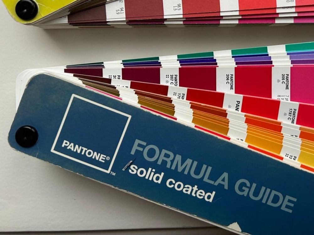 Pantone - Formula Guide/solid coated (Gebraucht) in Luzern für CHF 70 ...