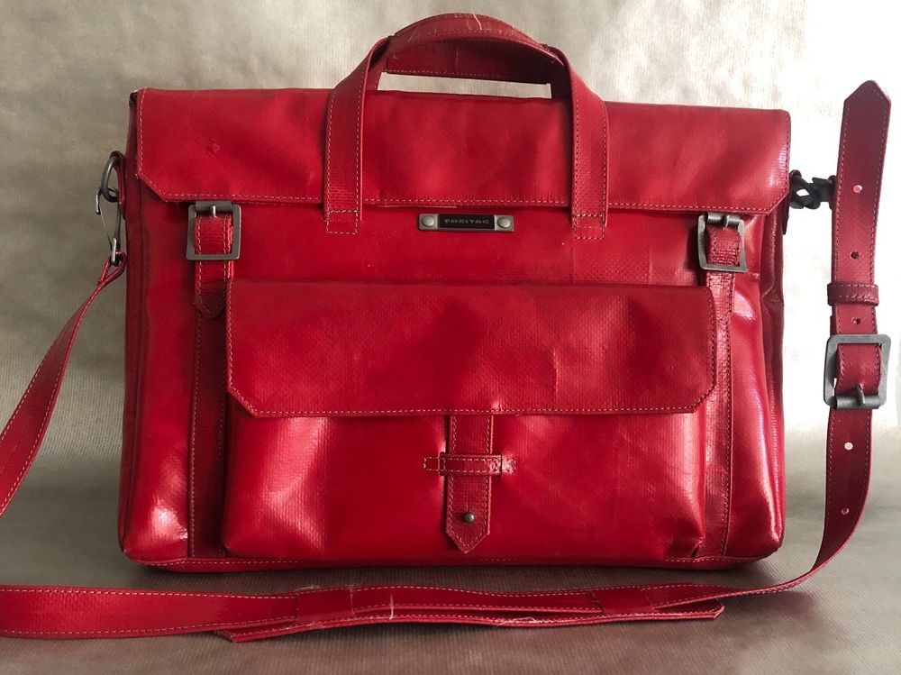 Freitag Hutchins Laptoptasche rot | Kaufen auf Ricardo