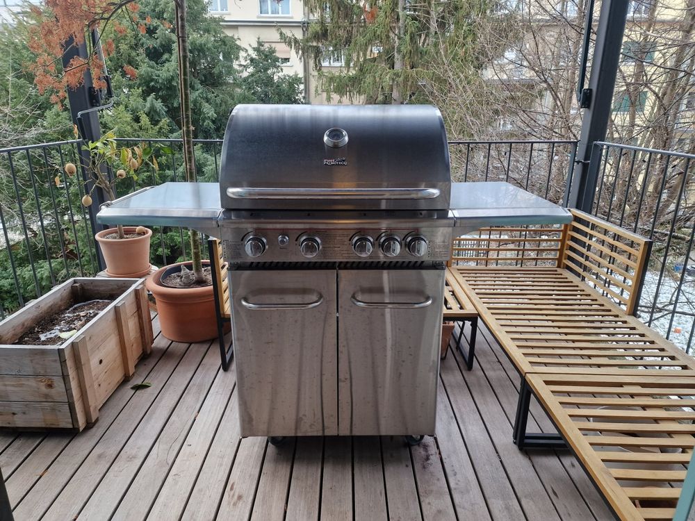 5-Burner Gas Barbecue Grill - FUST Primotecq BBQ 541 (Gebraucht) in ...