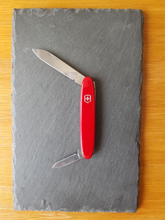 Victorinox Sackmesser mit zwei Klingen (Neu und originalverpackt) in Kriens für CHF 6 – mit ...