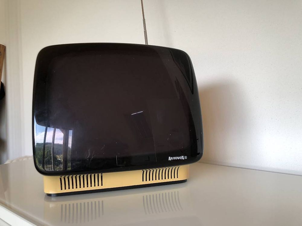 Space Age TV Gerät - Autovox (Defekt) in Buus für CHF 85 – nur Abholung ...