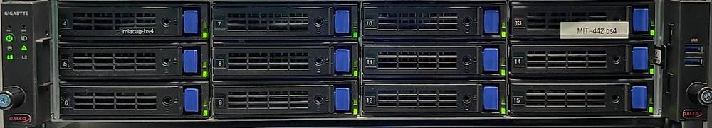 Rackmount Server mit AMD EPYC 7252 Server mit 160 TB Storage (Gebraucht ...
