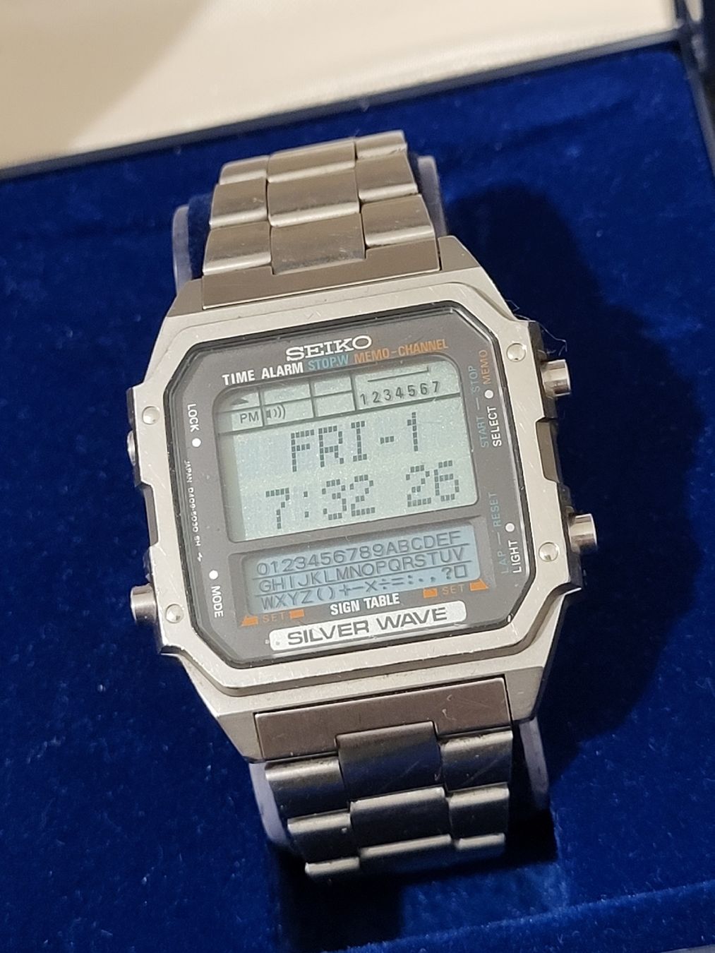 Seiko Silver Wave Vintage Digital Uhr - Rarität! Top! (Gebraucht) in ...