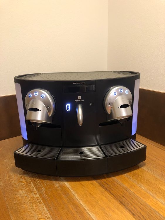 Nespresso CS200 Professional | Kaufen auf Ricardo