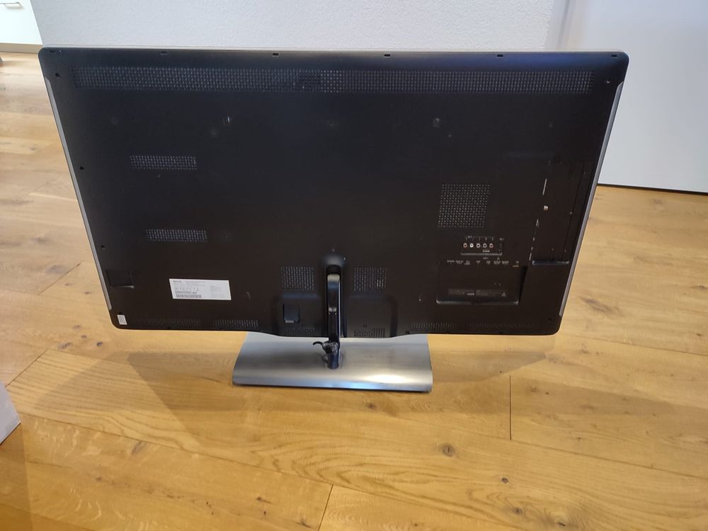 PHILIPS 46 Zoll 46PFL8606K/02 Smart LED TV (Gebraucht) in Geuensee für ...