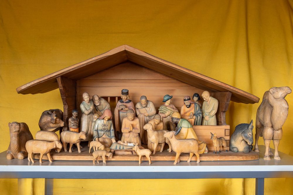 Krippe Weihnacht die Klassische Huggler Holz handgeschnitzt | Kaufen ...